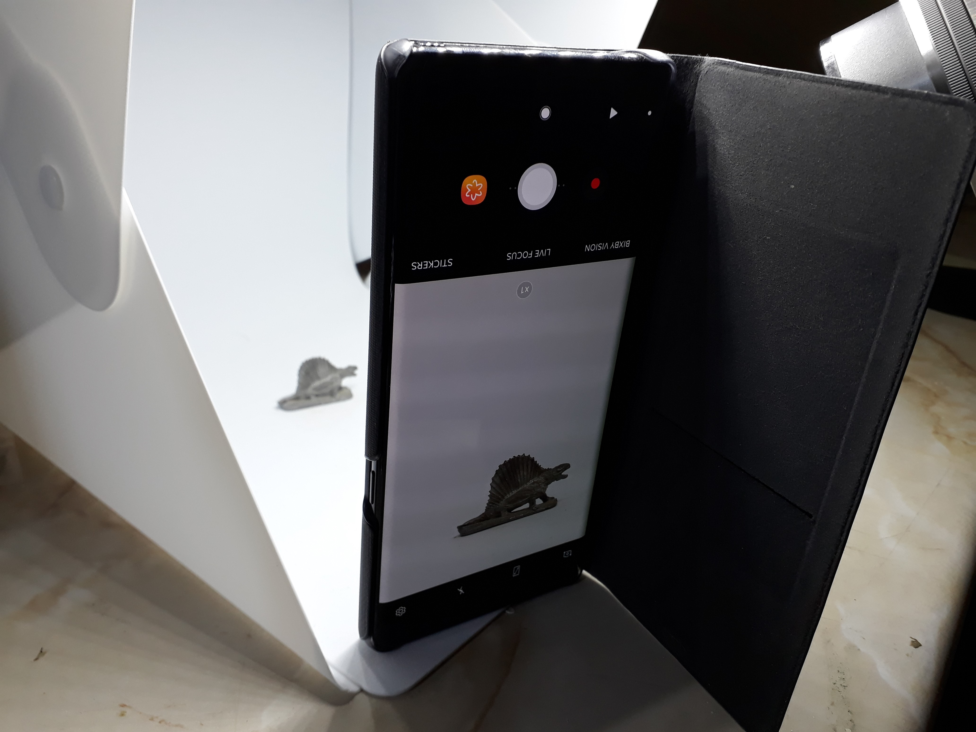 My Small Object Photogrammetry setup – Prof. Peter L. Falkingham